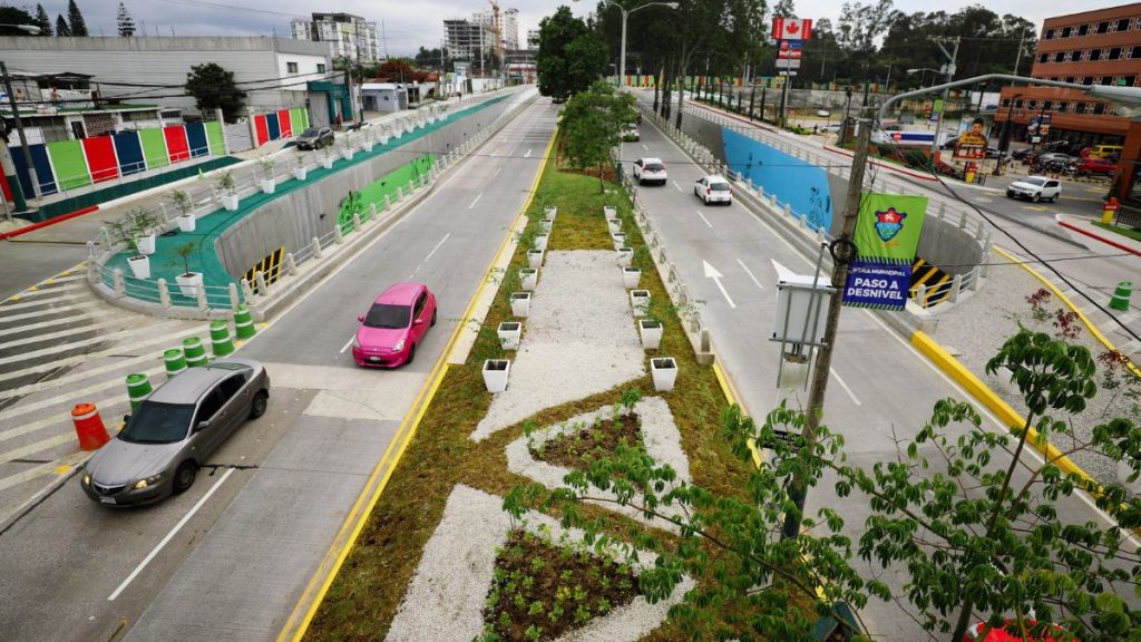 Habilitan Paso A Desnivel En La Avenida Petapa Y 51 Calle Zona 12